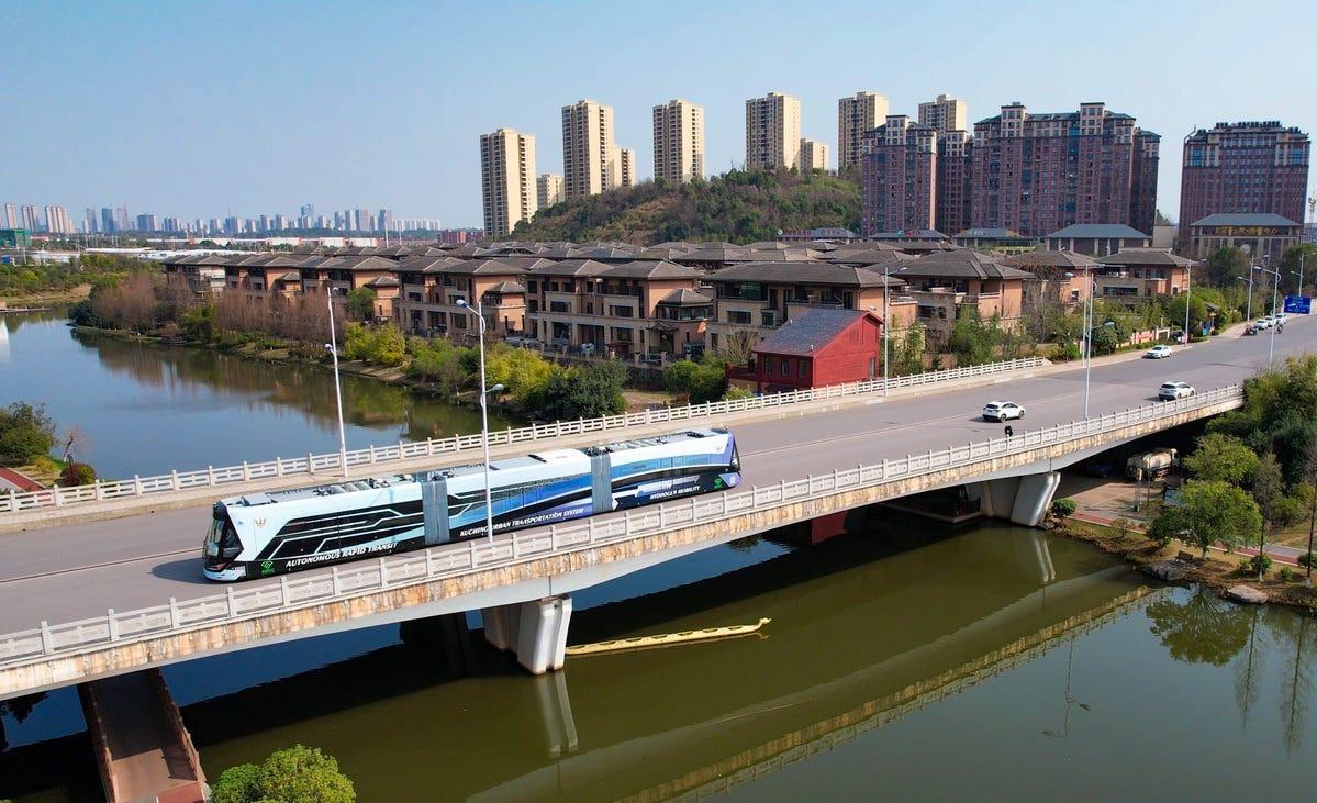 China starts delivering its hydrogen tram - H2Today