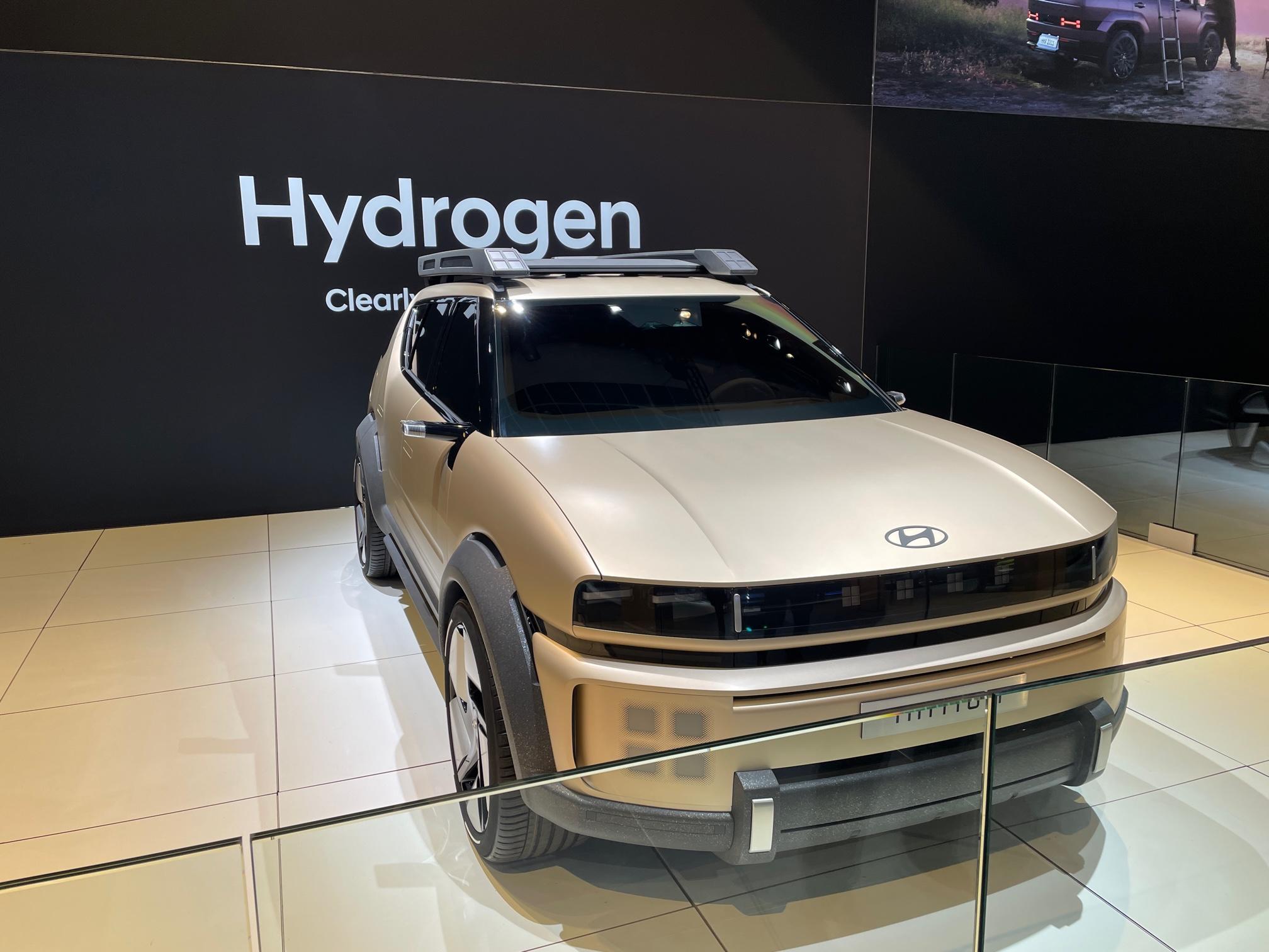 Brussels Motor Show: Hyundai Unveils Its Hydrogen-Powered SUV - H2Today